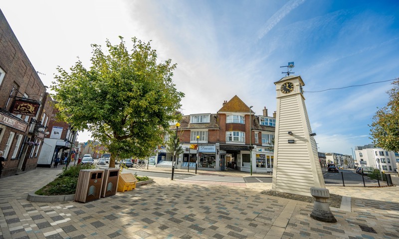 Ribbon cutting celebration for Littlehampton town centre’s multi ...